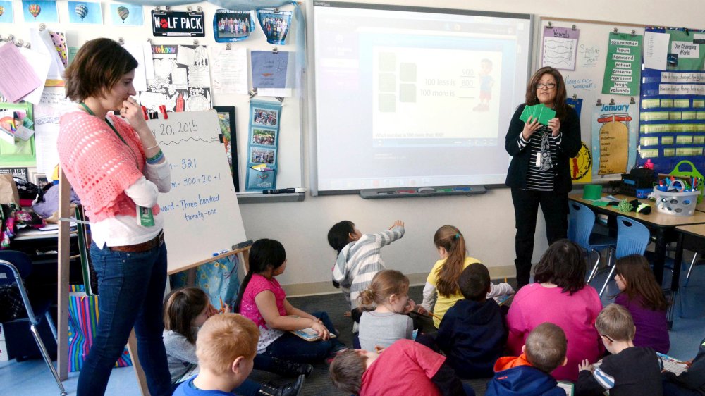 The Advantages of Working With Student Teachers | Edutopia