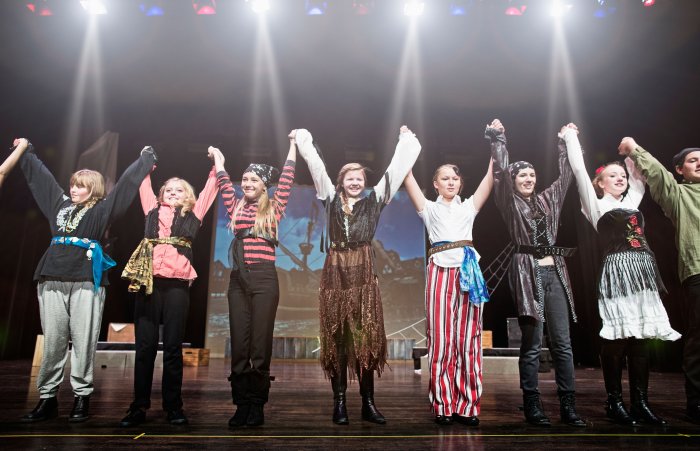 The Many Benefits of a Middle School Drama Club | Edutopia