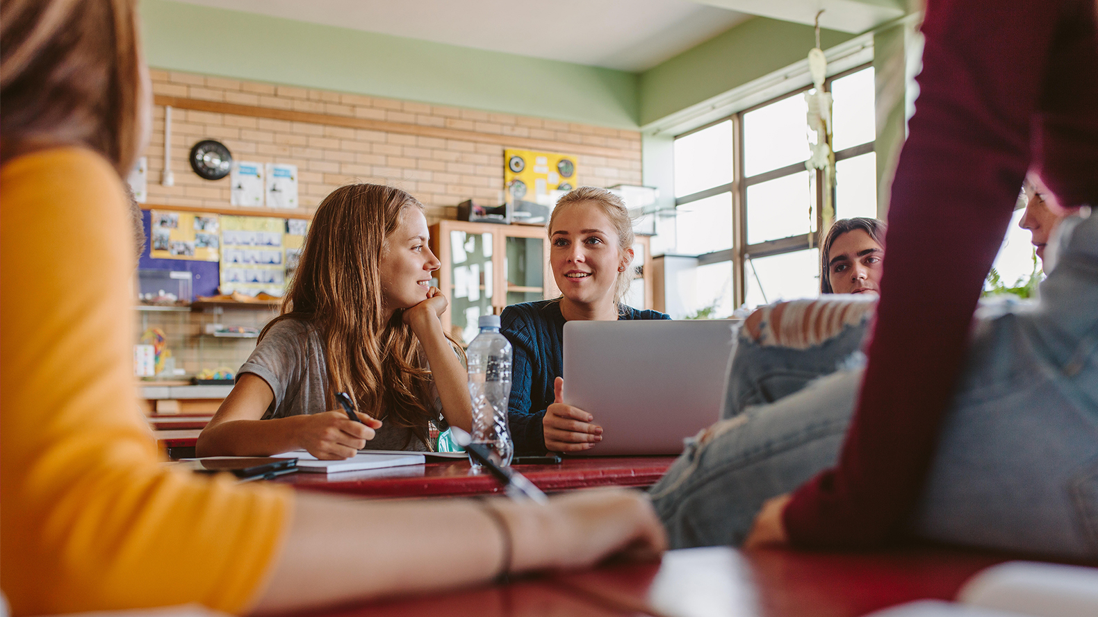 Simple Ways to Solicit Peer Feedback in High School English Classes | Edutopia