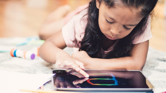 Can You Actually Teach Kids to Read Online? | Edutopia