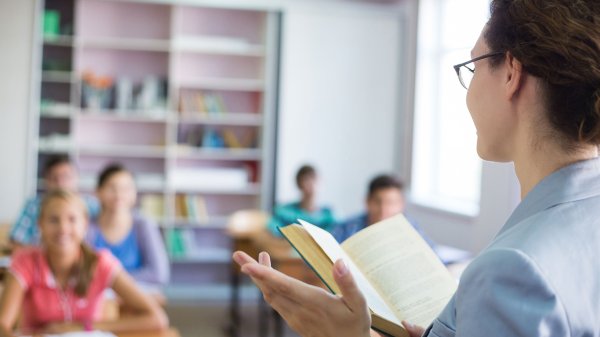 8 Tips for Teaching With Mentor Texts | Edutopia