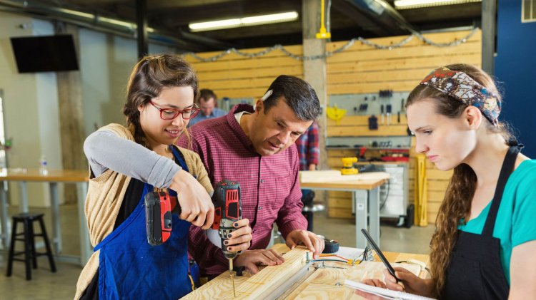 Literacy Skills in Career and Technical Education Classes | Edutopia