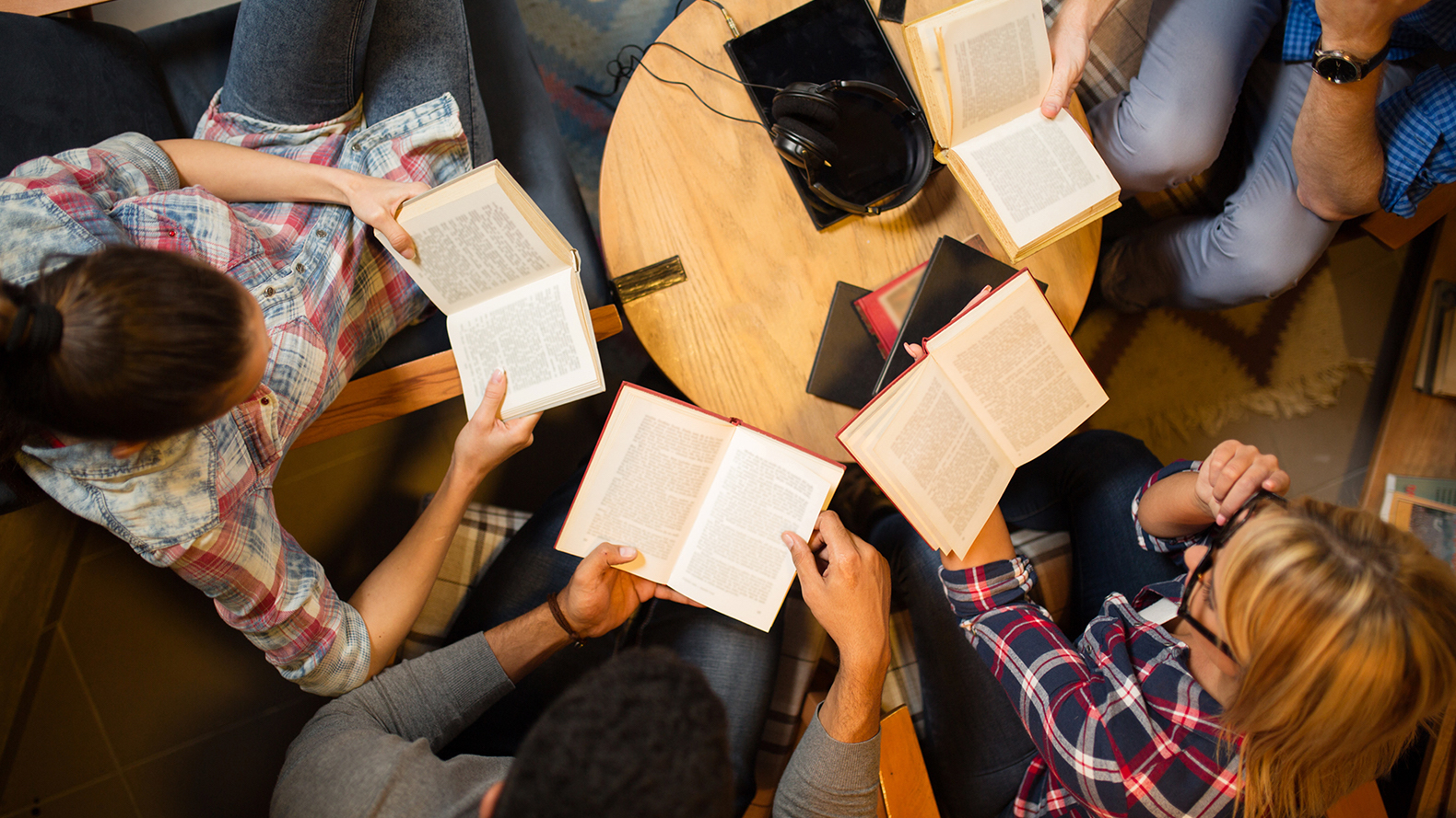 How To Use A Book Club To Navigate Challenging Topics Edutopia How To Use A Book Club To Navigate Challenging Topics Edutopia