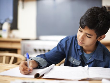 Strategies for Getting and Keeping the Brain’s Attention | Edutopia