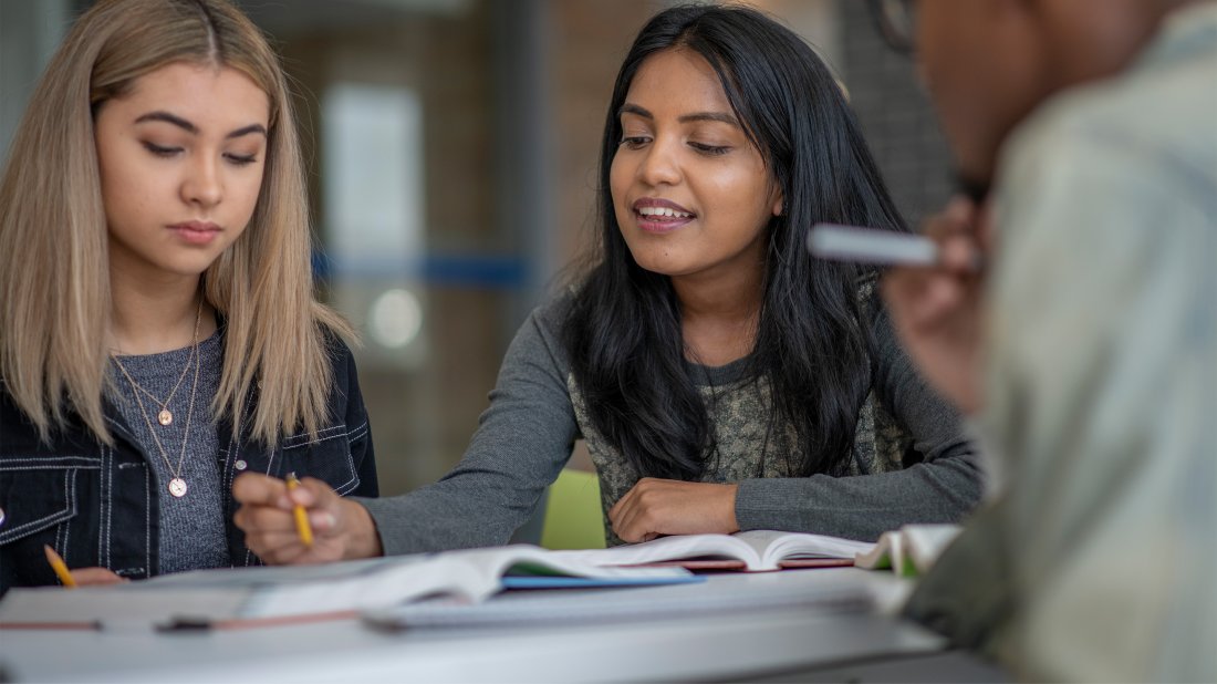 Incorporating Literature Circles in World Language Classes | Edutopia