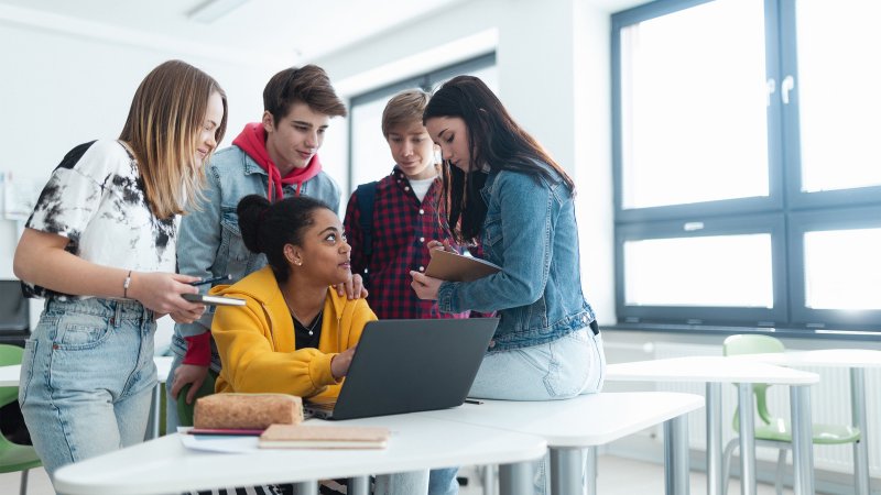 Fostering Positive Student-Student Relationships in High School | Edutopia