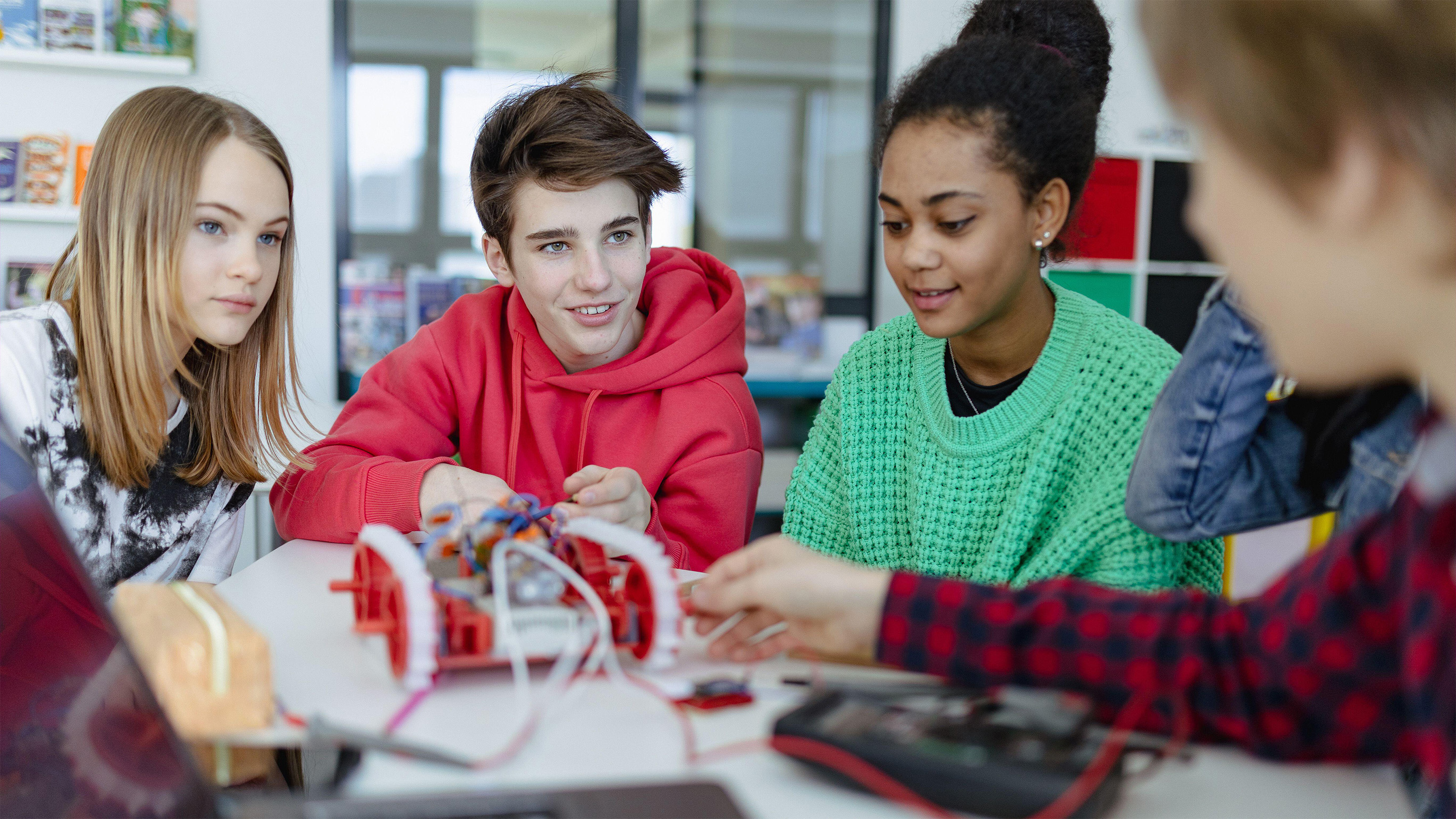 Project-Based Learning That Engages All Students | Edutopia