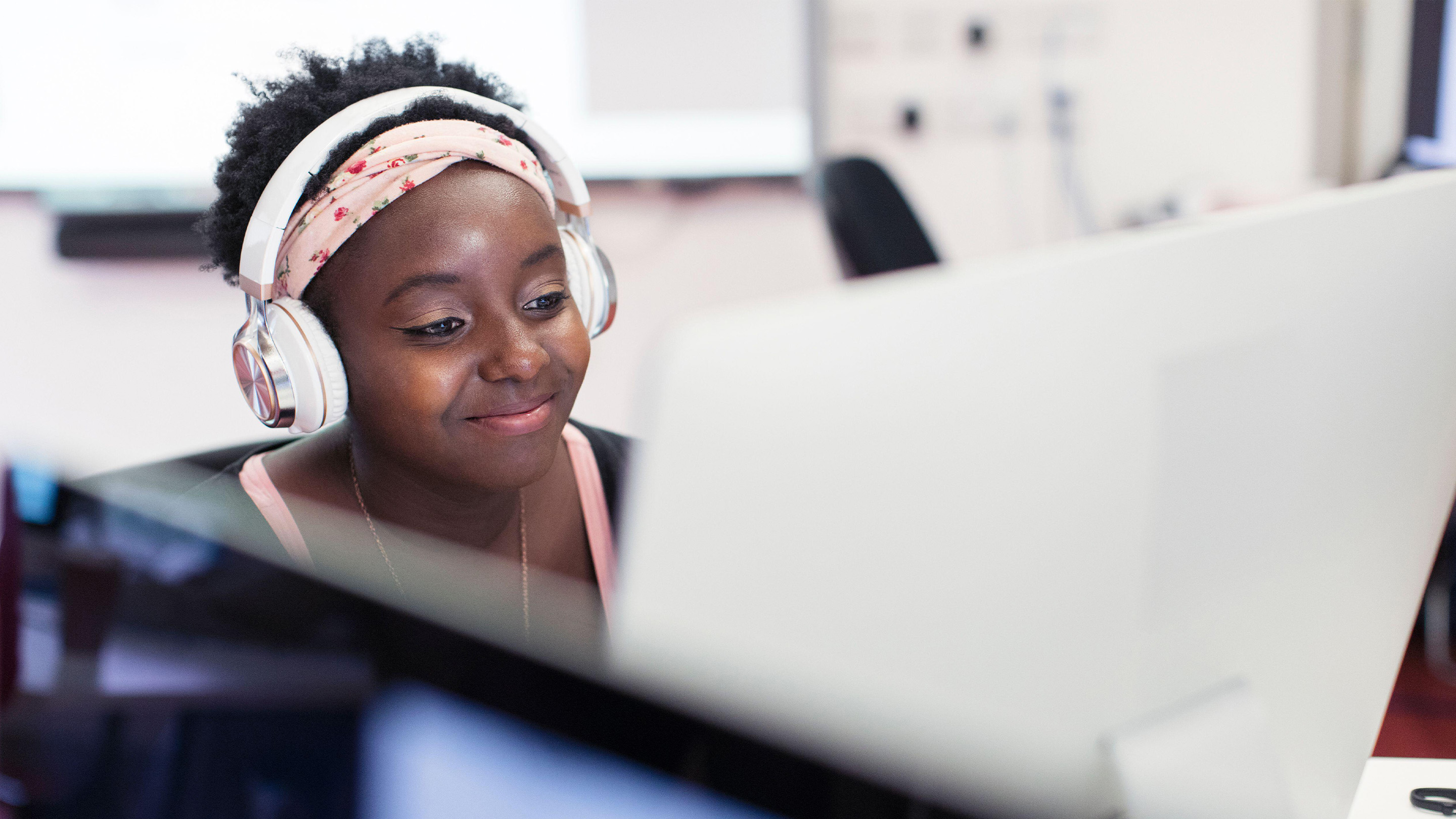 Best Practices for Showing Videos in Class | Edutopia